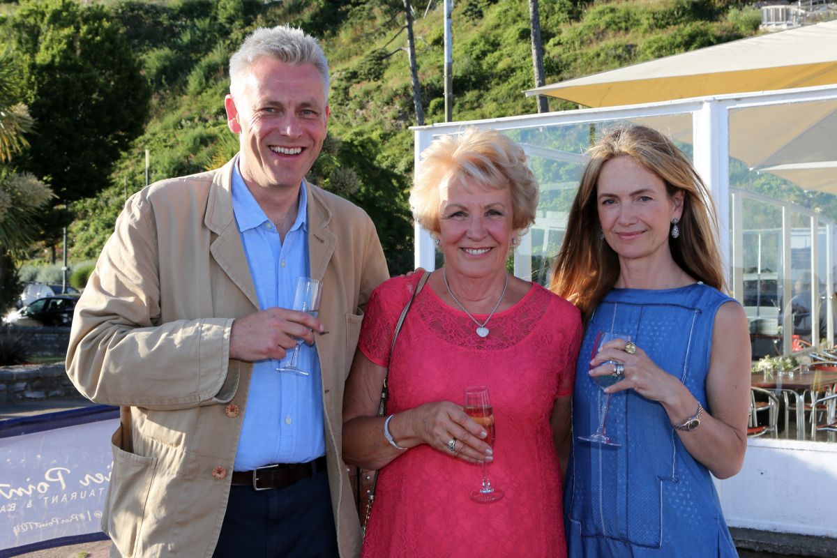 The Bookseller - Features - Pearse and Moore toast a quarter-century of ...